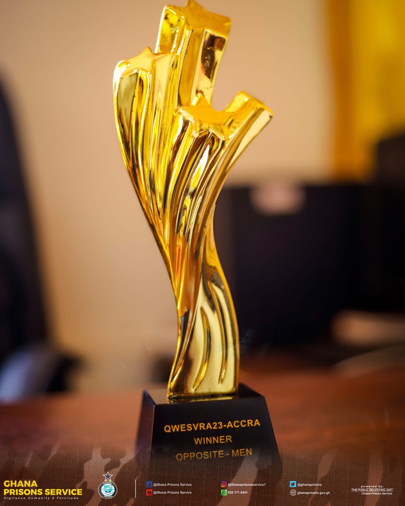 SCO. ODOI AND SGT. AZAMETI PRESENTS AWARDS TO DIRECTOR GENERAL – Ghana ...